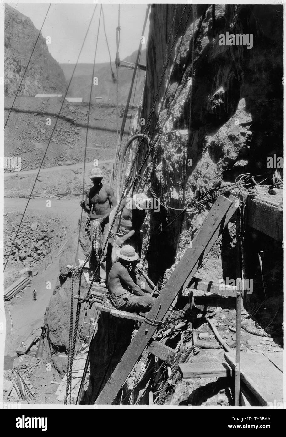 Grout boulder hi-res stock photography and images - Alamy