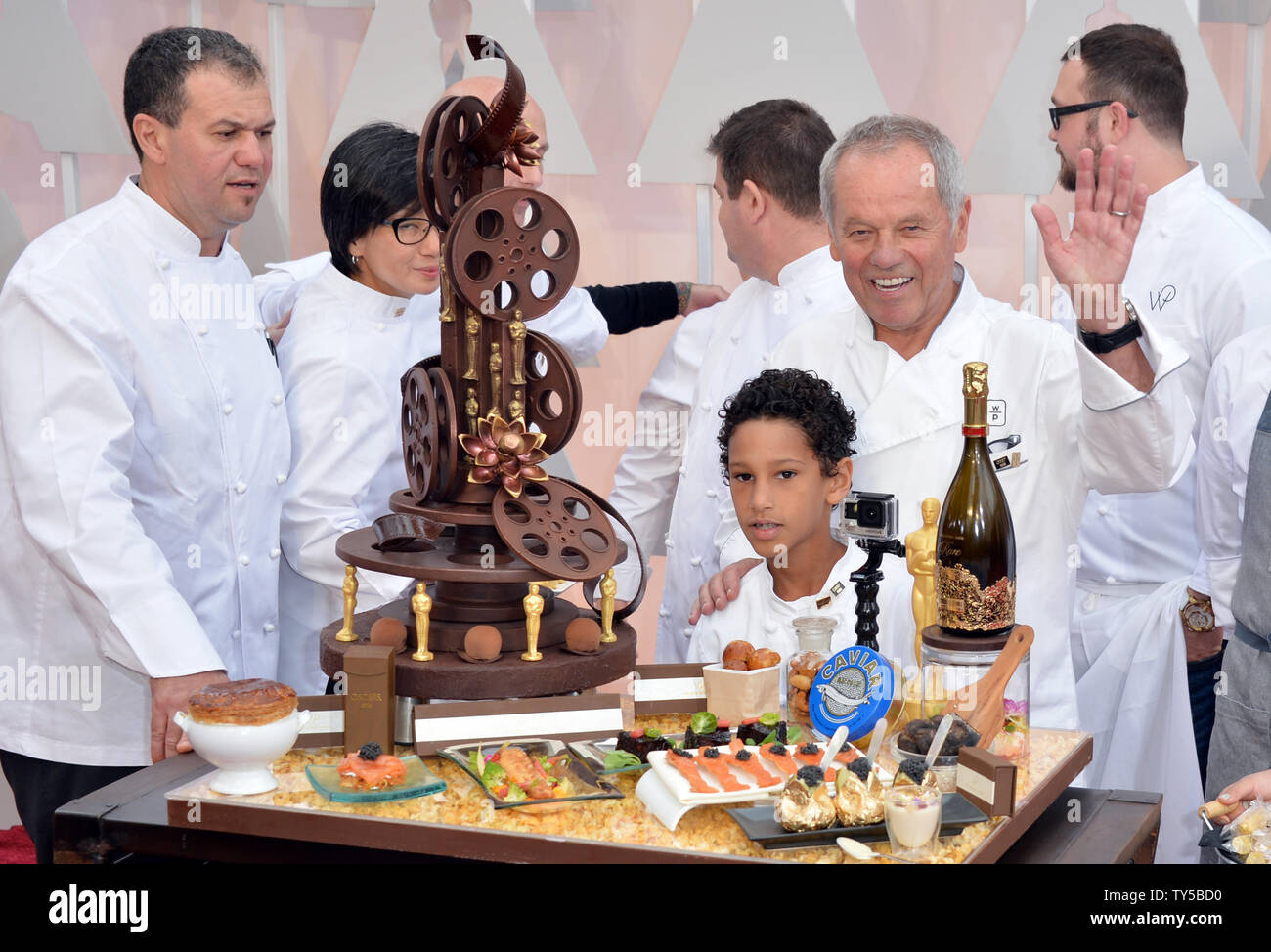 Oscars chef Wolfgang Puck arrives on the red carpet at the 87th Academy ...
