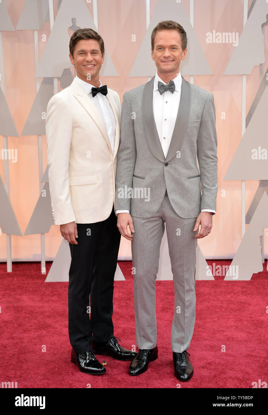 Neil Patrick Harris and David Burtka arrive on the red carpet at the ...