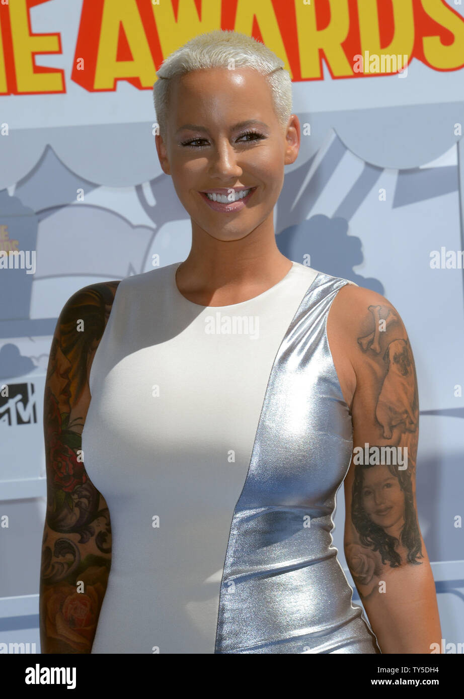 Model Amber Rose arrives for the MTV Movie Awards at Nokia Theatre L.A ...