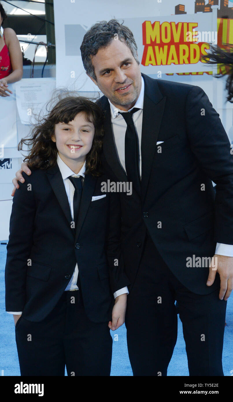 Actor Marc Ruffalo and his daughter Bella Ruffalo arrivesfor the MTV ...