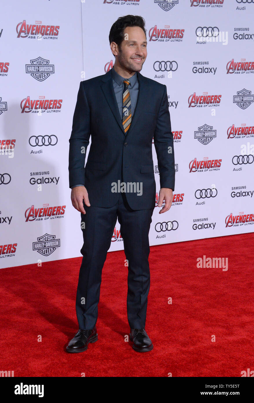 Actor Paul Rudd arrives on the red carpet for the premiere of the ...