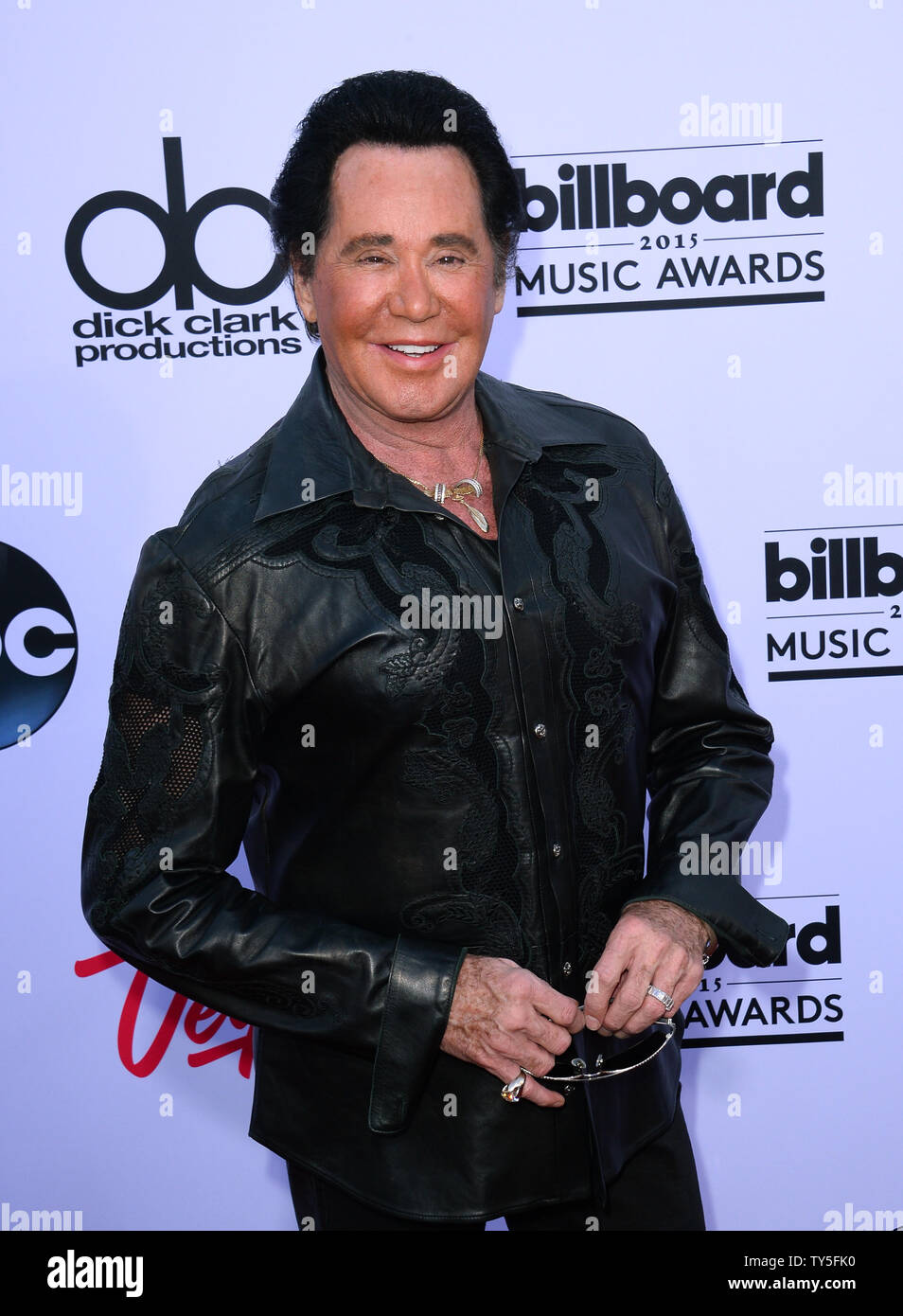 Singer Wayne Newton attends the Billboard Music Awards held at the MGM ...