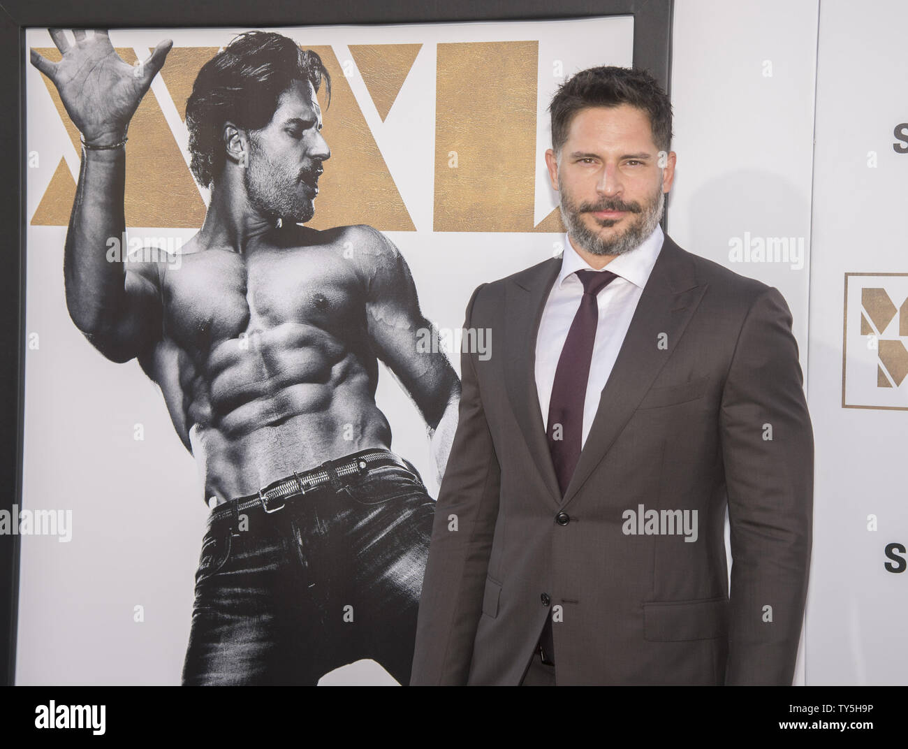 Cast member Joe Manganiello attends the premiere of the film "Magic ...