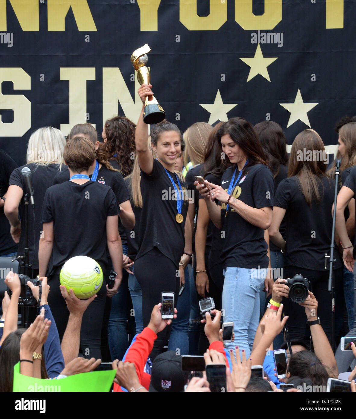 Carli lloyd celebration world cup hi-res stock photography and images ...