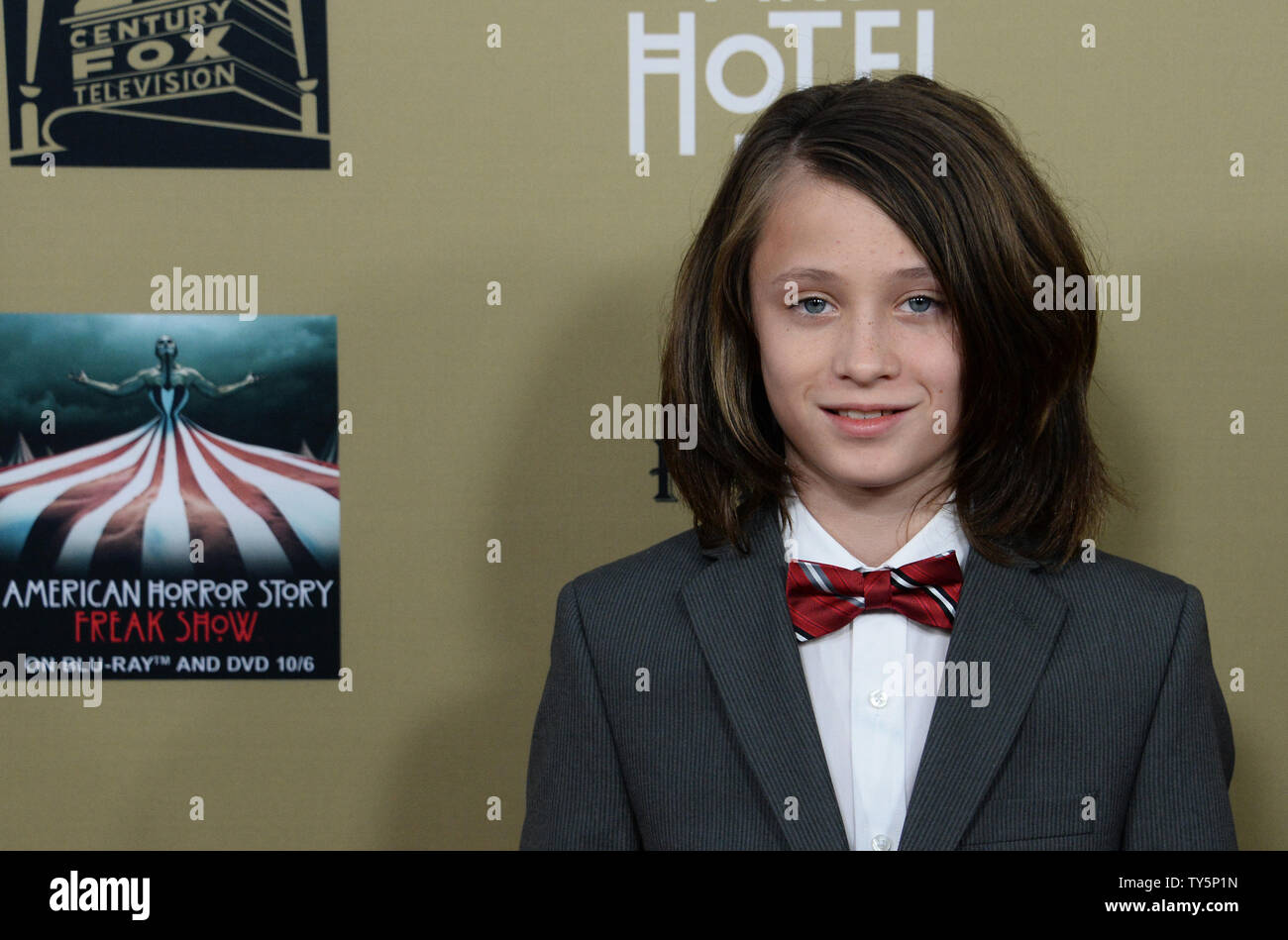 Lyric lennon hi-res stock photography and images - Alamy