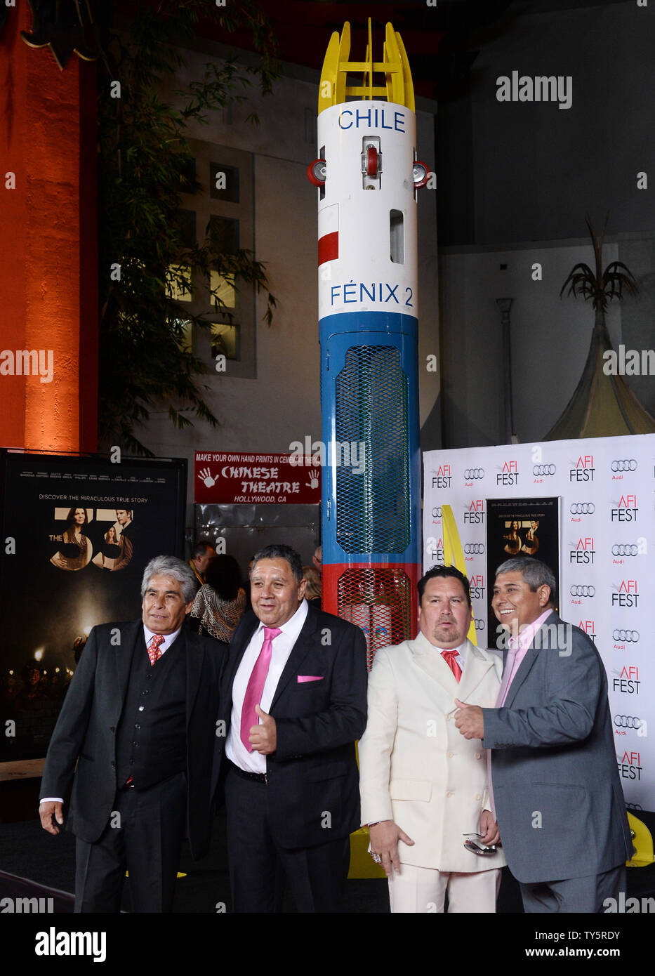 Chilean miners attend "The 33" premiere of the motion picture ...