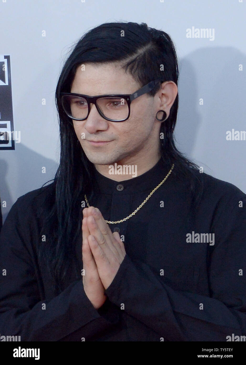Recording artist Skrillex arrives for the 43rd annual American Music ...