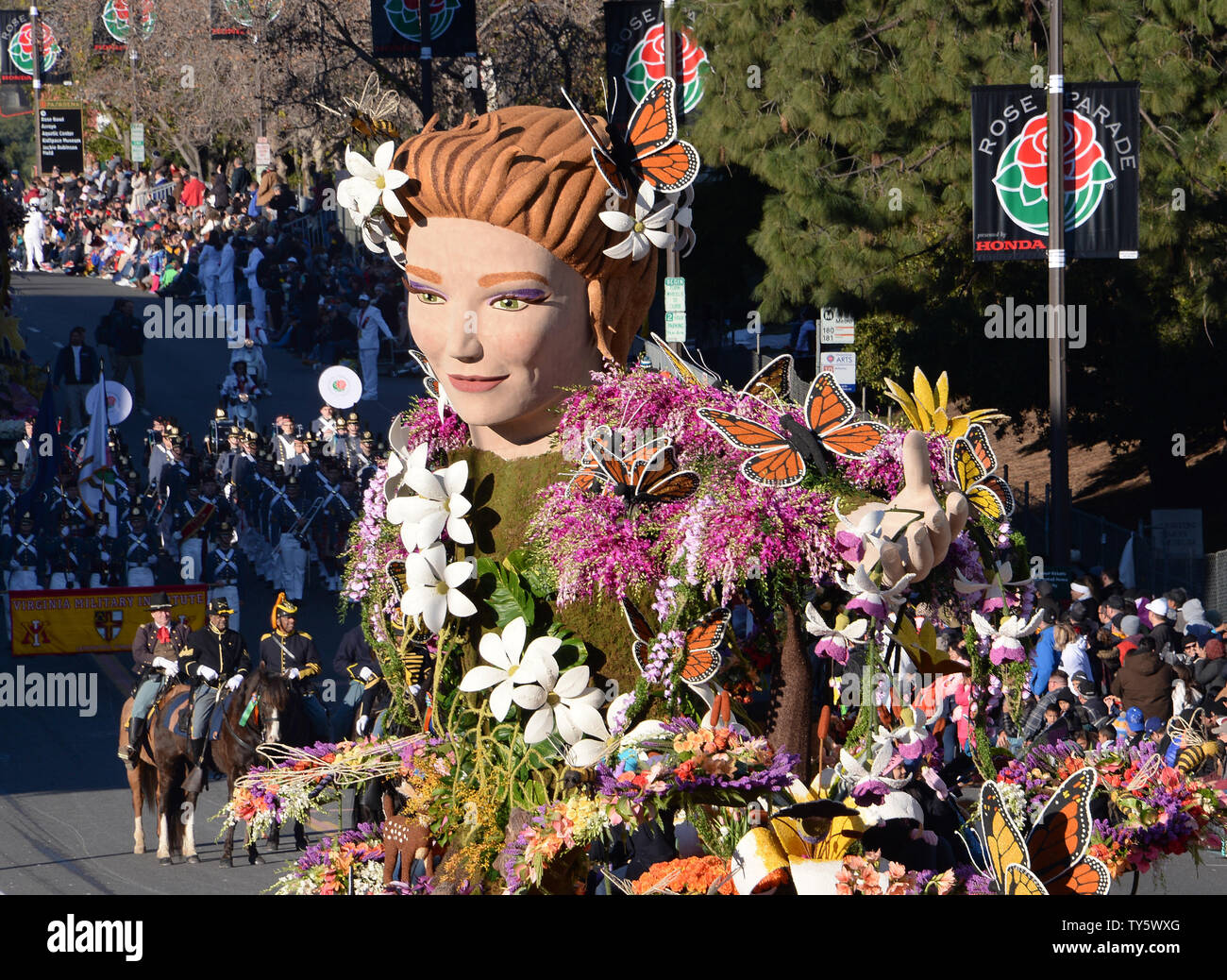 Kaiser Permanente's "Helping Mother Nature Thrive" float, winner of the ...