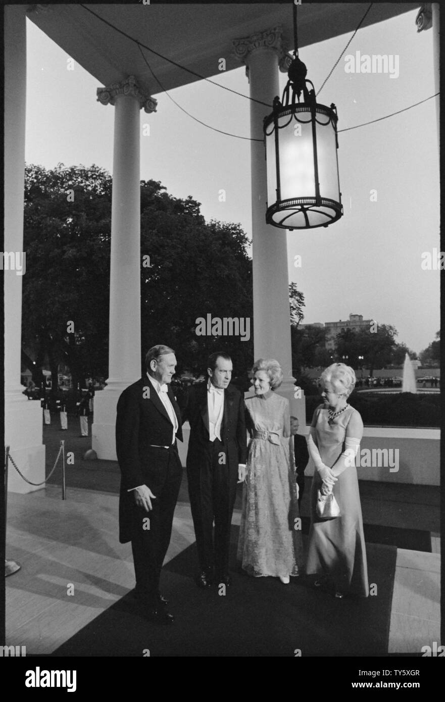 In evening clothes, the President and Mrs. Nixon greet Australian Prime ...