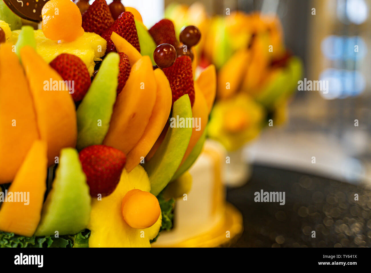 Pineapple nectarine fruits close hi-res stock photography and images ...