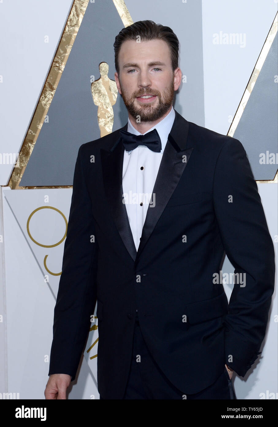 Chris evans actor 2016 hi-res stock photography and images - Alamy