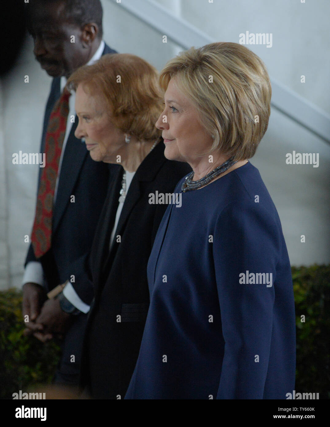 Former first lady Rosalynn Carter (L) and former first lady and ...