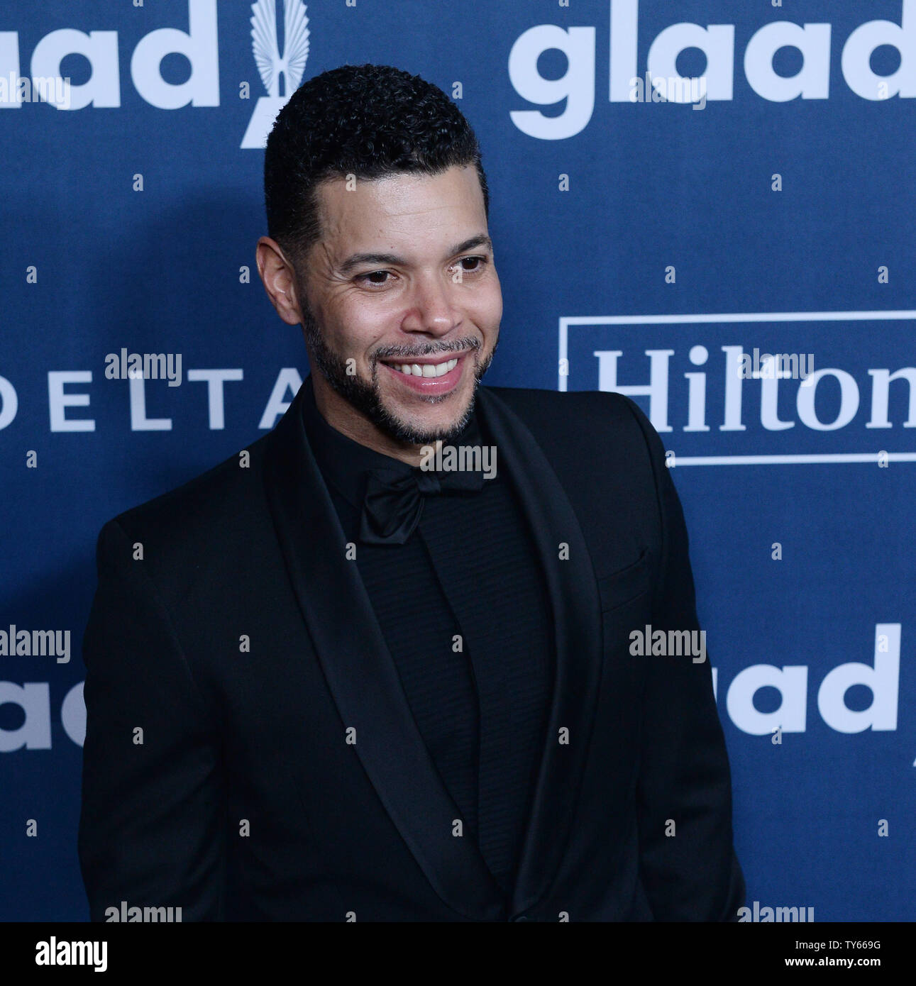 Actor Wilson Cruz attend sthe 27th annual GLAAD Media Awards at the ...