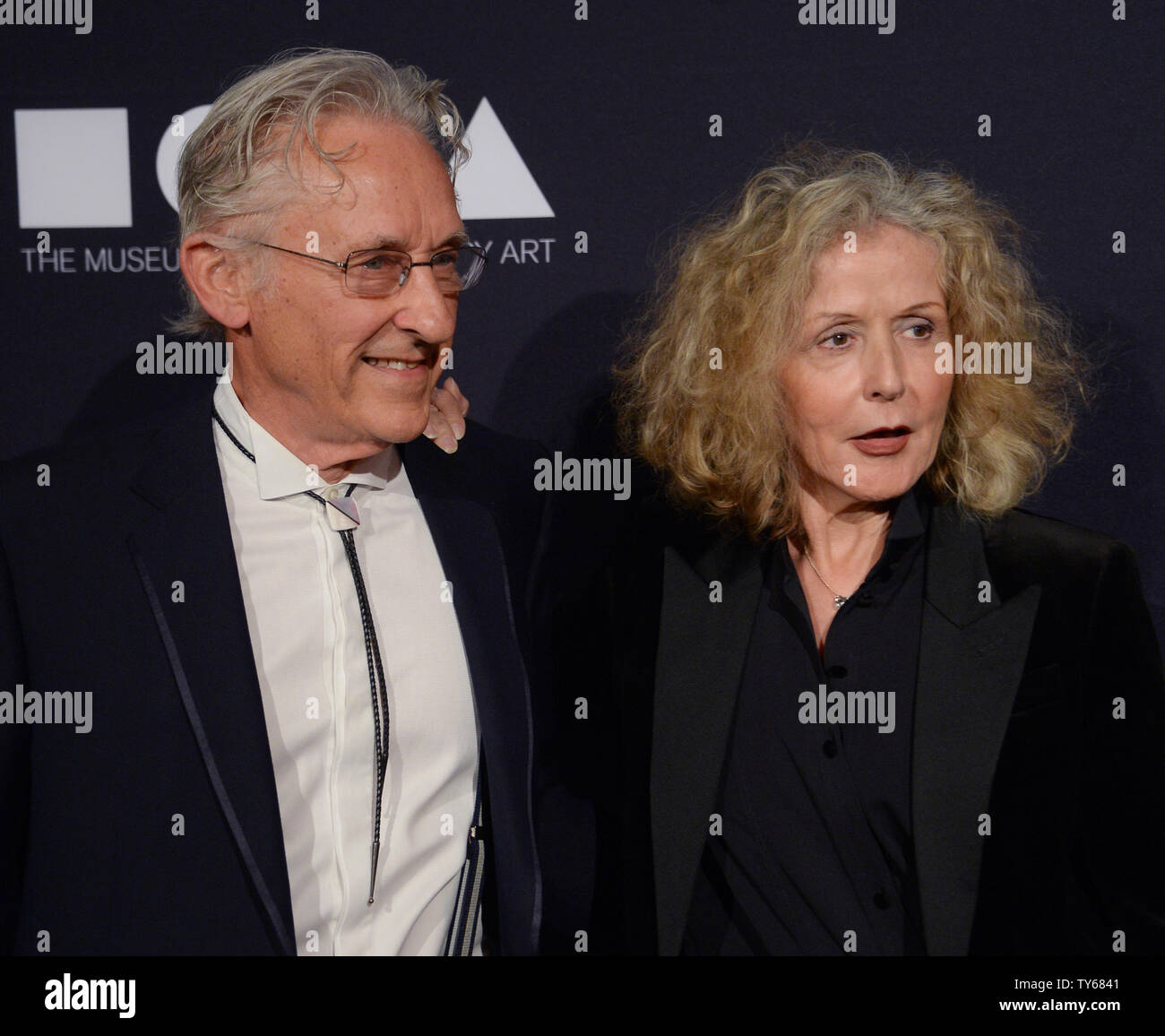 Honoree Ed Ruscha and his wife Danna Ruscha attend the 37th annual MOCA ...