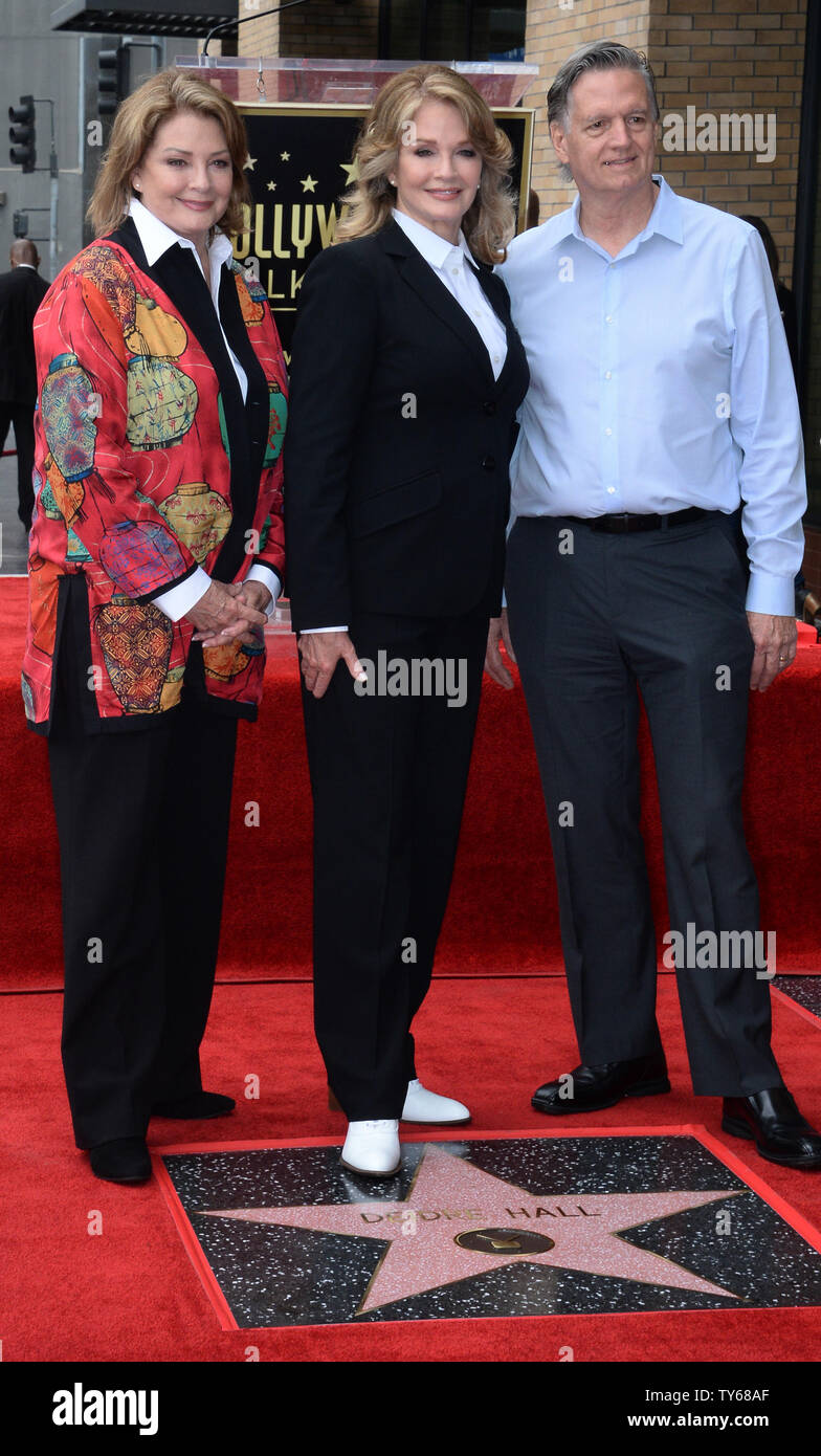 Actress Deidre Hall (C) is joined by her sister Andrea Hall and brother ...