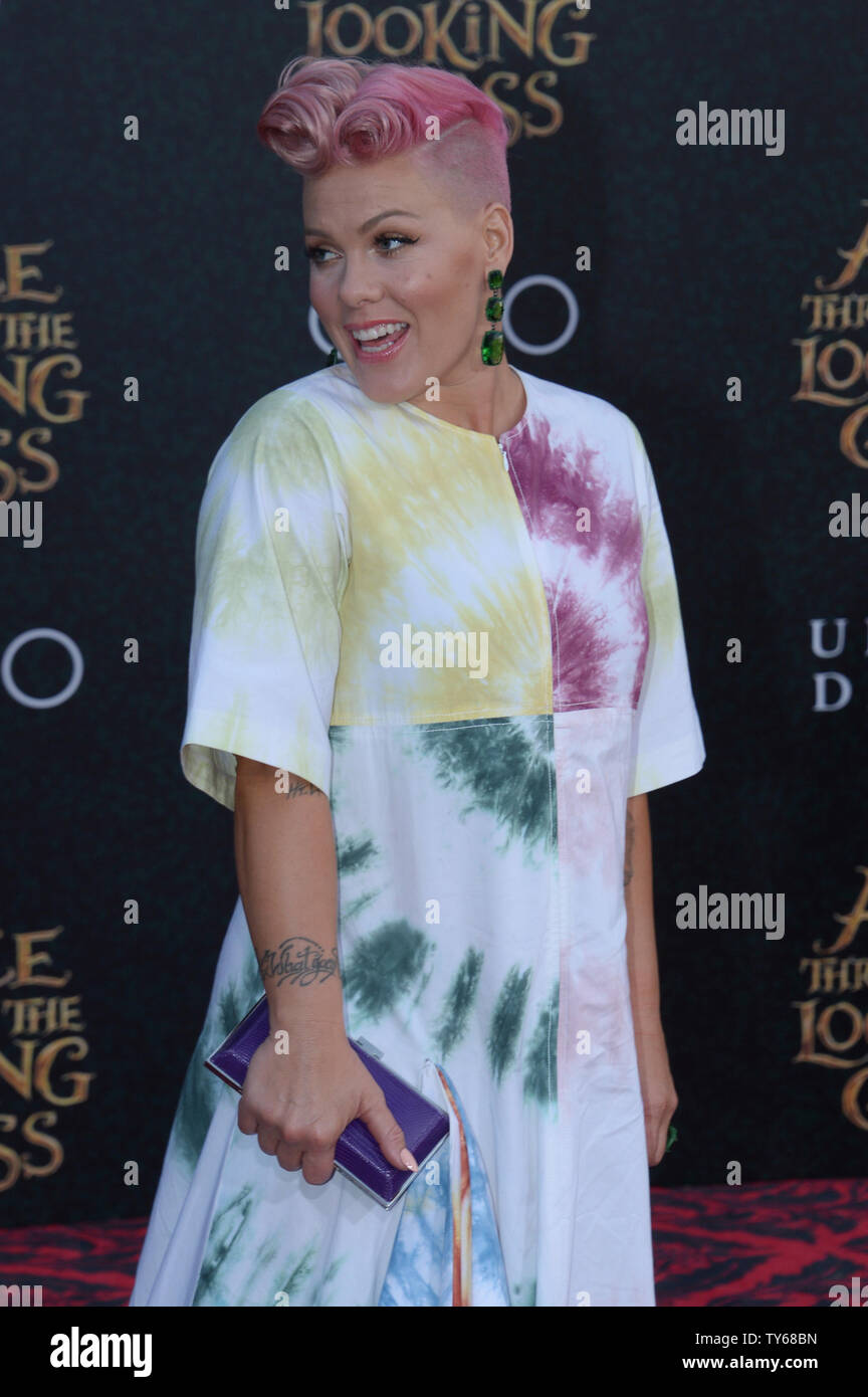 Reign pink hi-res stock photography and images - Alamy