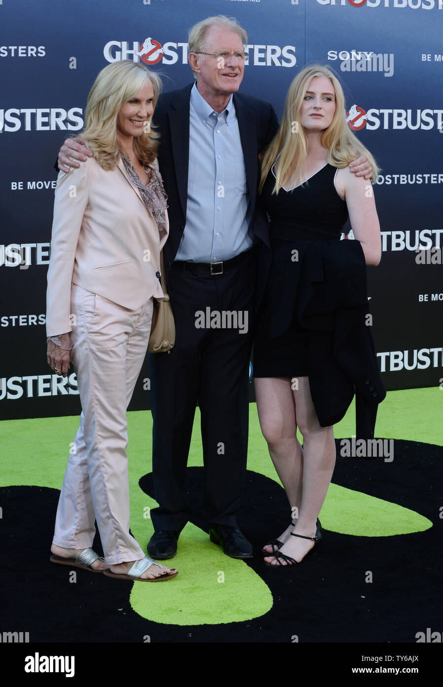 Cast member Ed Begley Jr, and his wife, actress Rachelle Carson (L) and ...