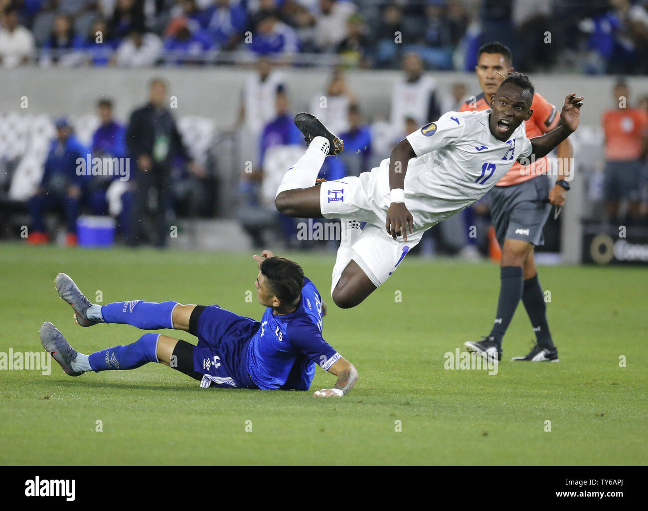 Los Angeles, California, USA. 25th June, 2019. Honduras forward Alberth ...