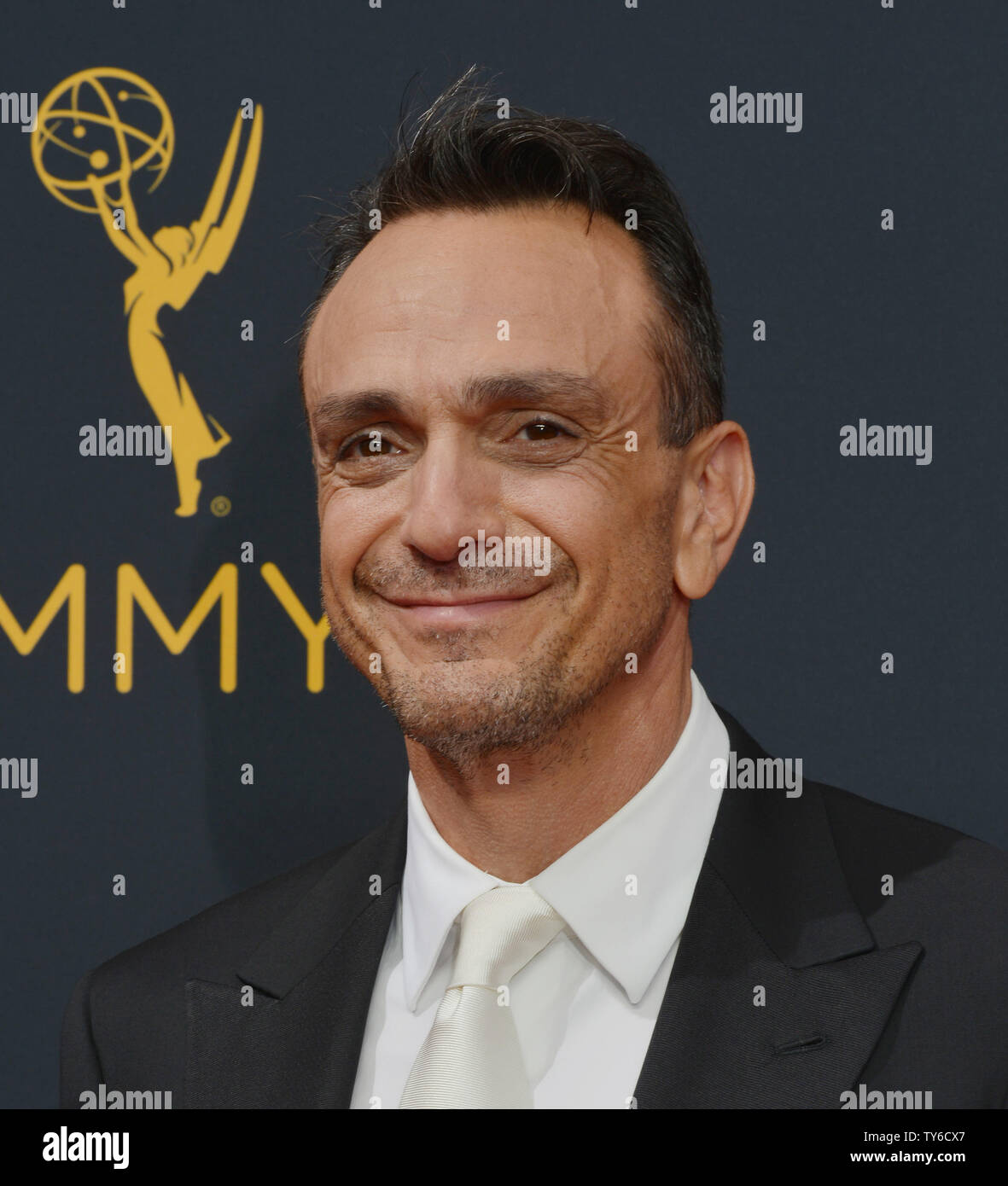 Hank Azaria Son