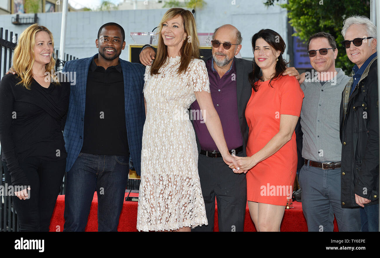Allison Janney (third from left) poses with her former castmates from ...
