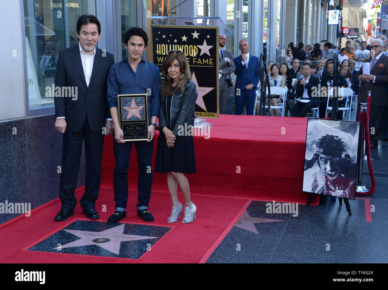 Toshira mifune hi-res stock photography and images - Alamy