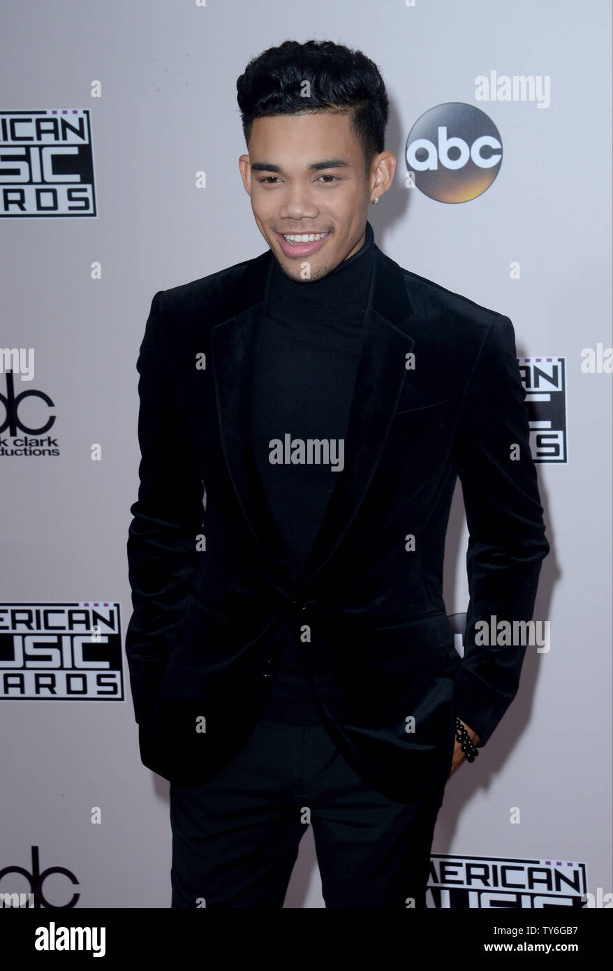 Actor Roshon Fegan arrives for the 2016 American Music Awards held at ...