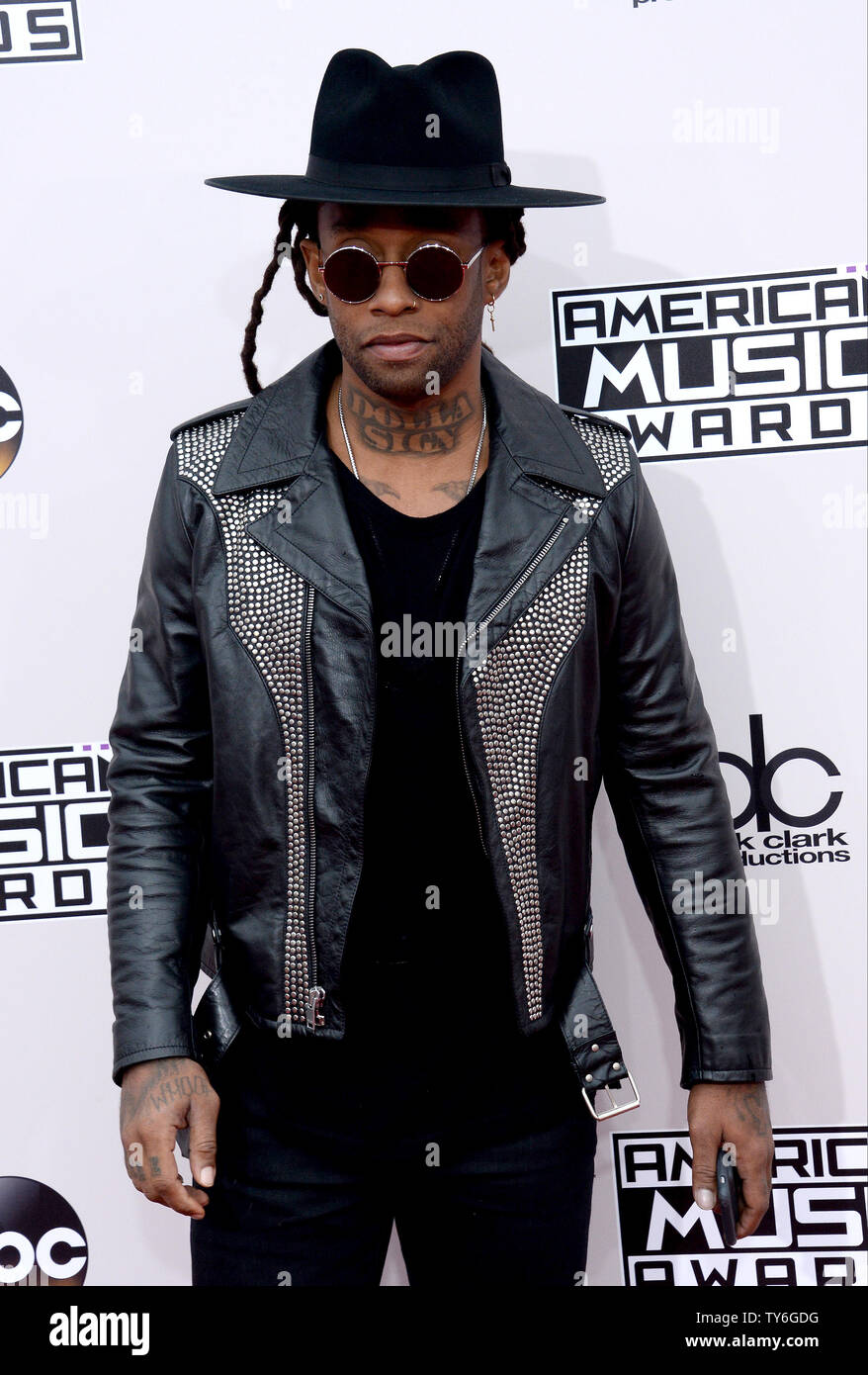 Recording artist Ty Dolla Sign arrives for the 2016 American Music ...