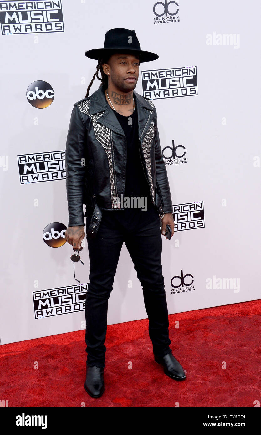 Recording artist Ty Dolla Sign arrives for the 2016 American Music ...