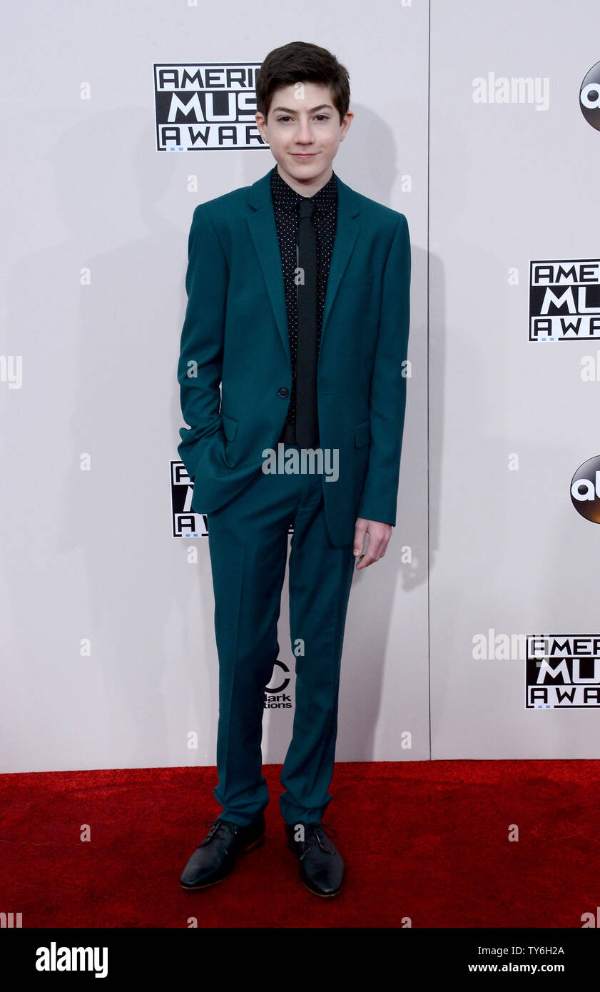 Actor Mason Cook arrives for the 2016 American Music Awards held at ...