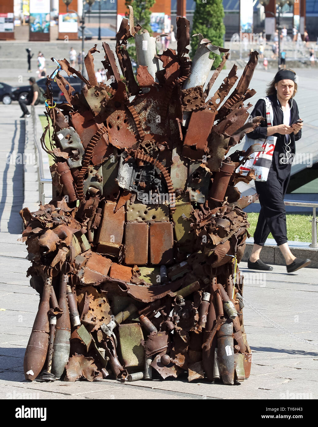 The iron throne of the east hi-res stock photography and images - Alamy