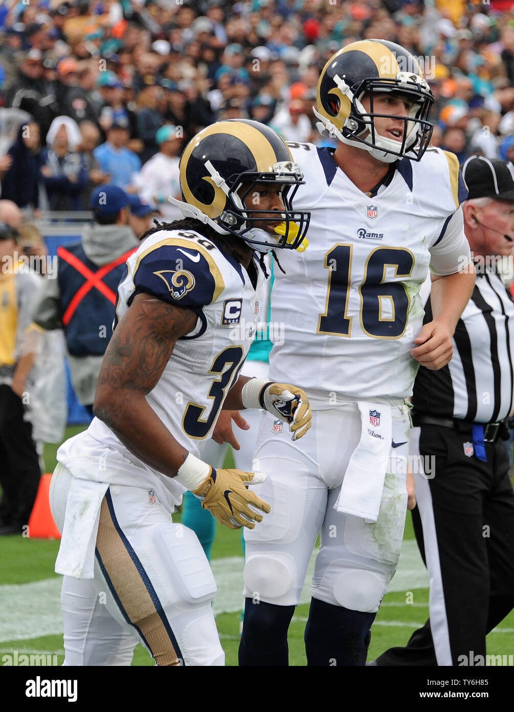 Jared goff 2016 hi-res stock photography and images - Alamy