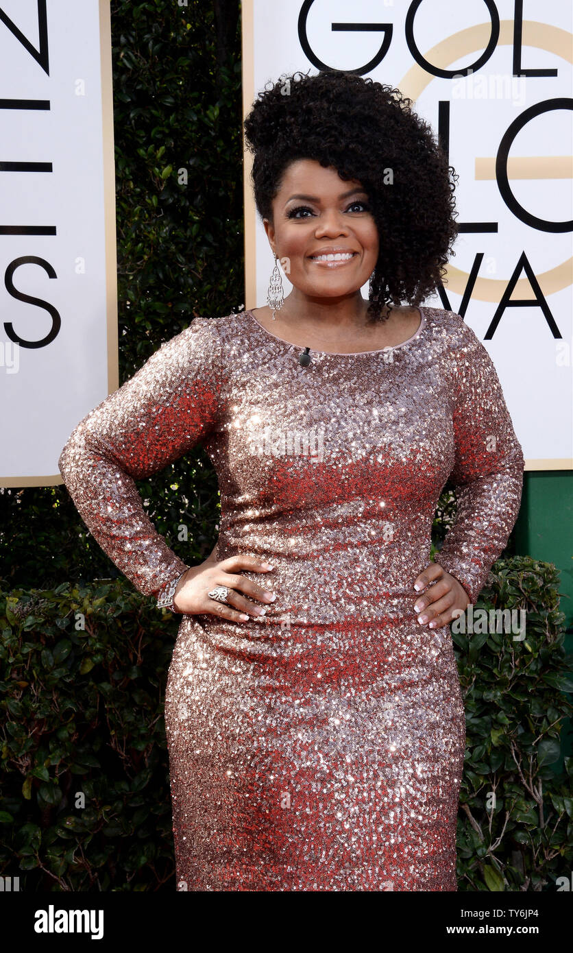 Yvette Nicole Brown attends the 74th annual Golden Globe Awards at the ...