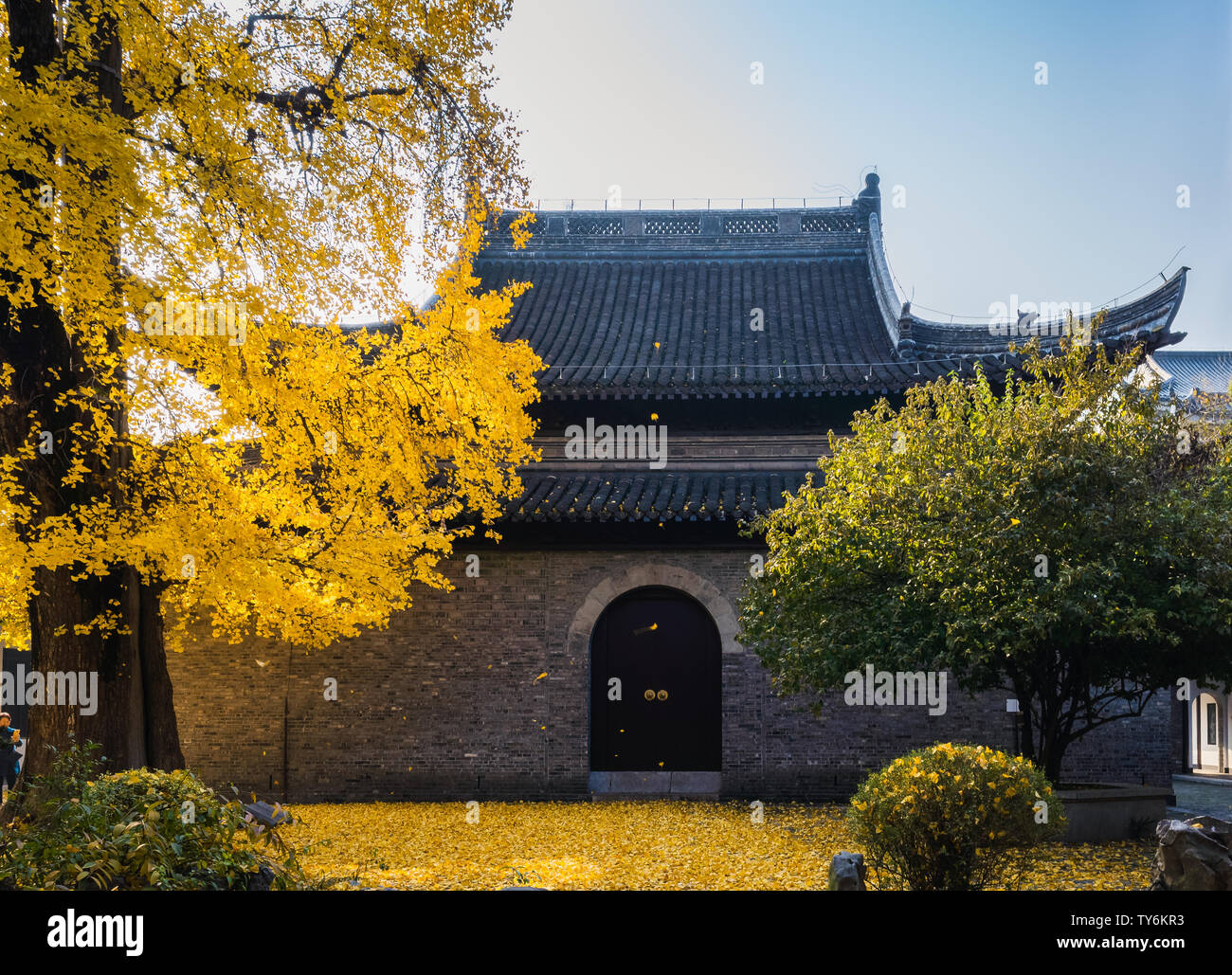 Eight monsters memorial hall hi-res stock photography and images - Alamy