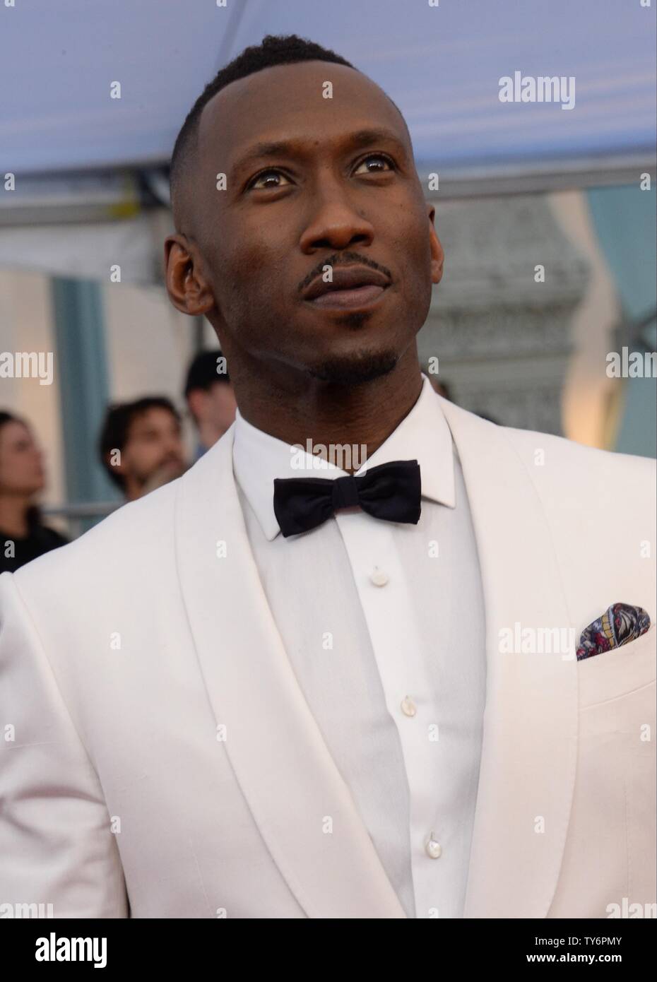 Actor Mahershala Ali arrives for the the 23rd annual SAG Awards held at ...
