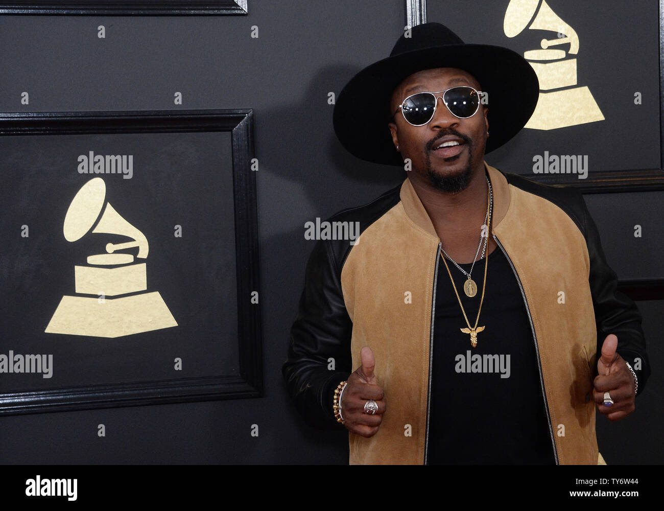 Singer Anthony Hamilton arrives for the 59th annual Grammy Awards held ...