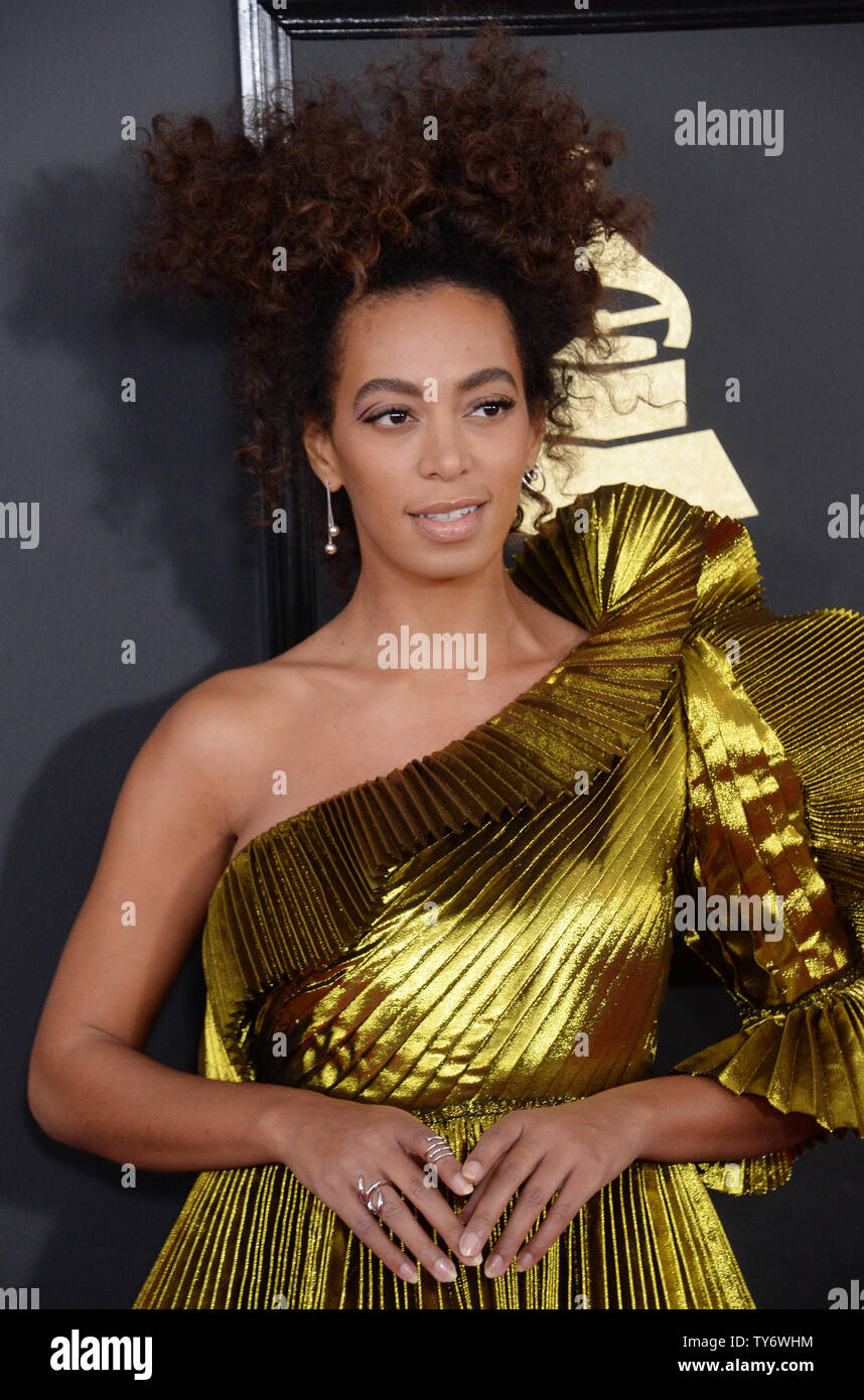 Singer Solange Knowles arrives for the 59th annual Grammy Awards held ...