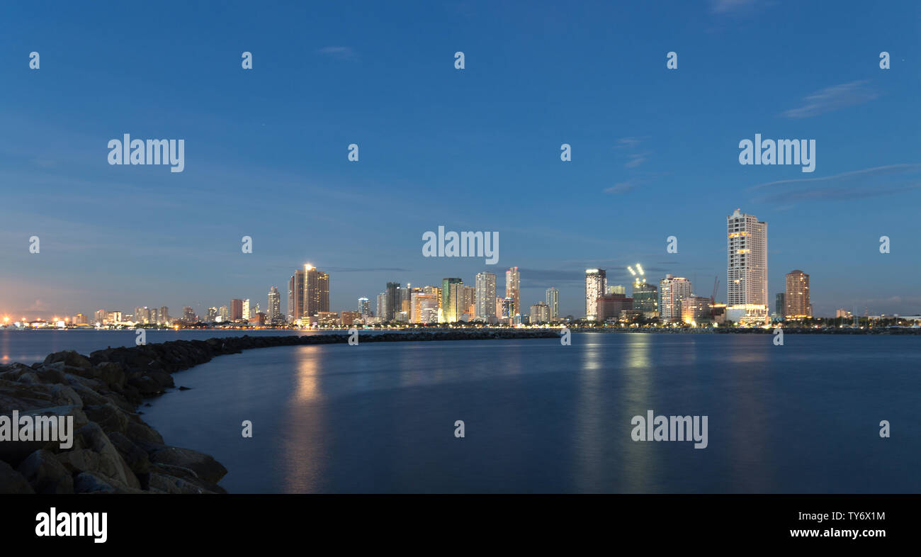 Panorama of Manila bay, Harbour square, Philippines Stock Photo - Alamy