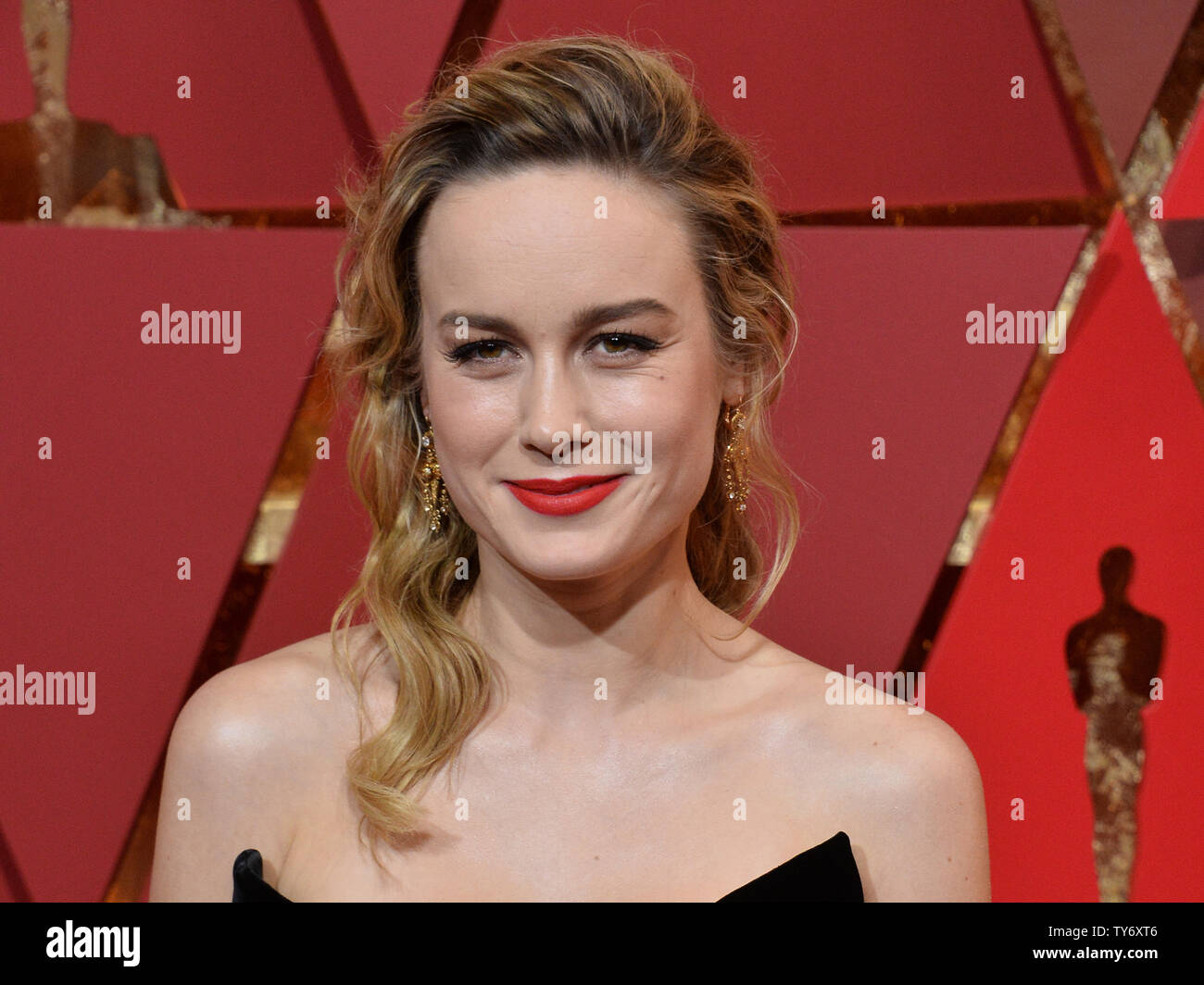 Actress Brie Larson arrives on the red carpet for the 89th annual ...