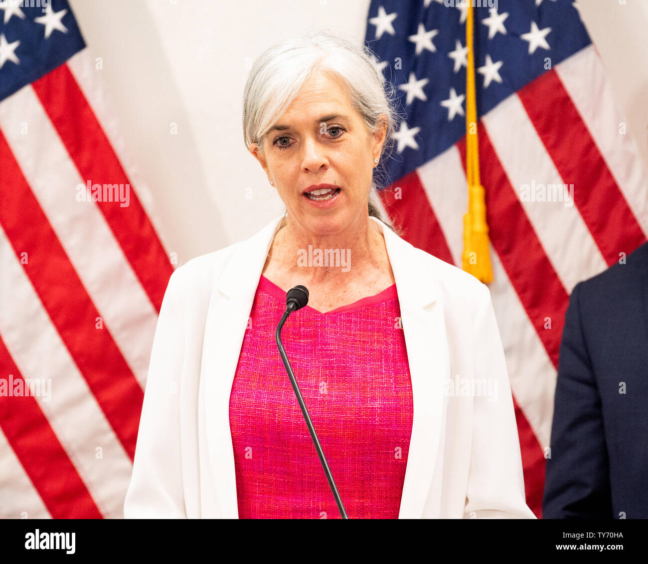 Katherine clark hi-res stock photography and images - Alamy