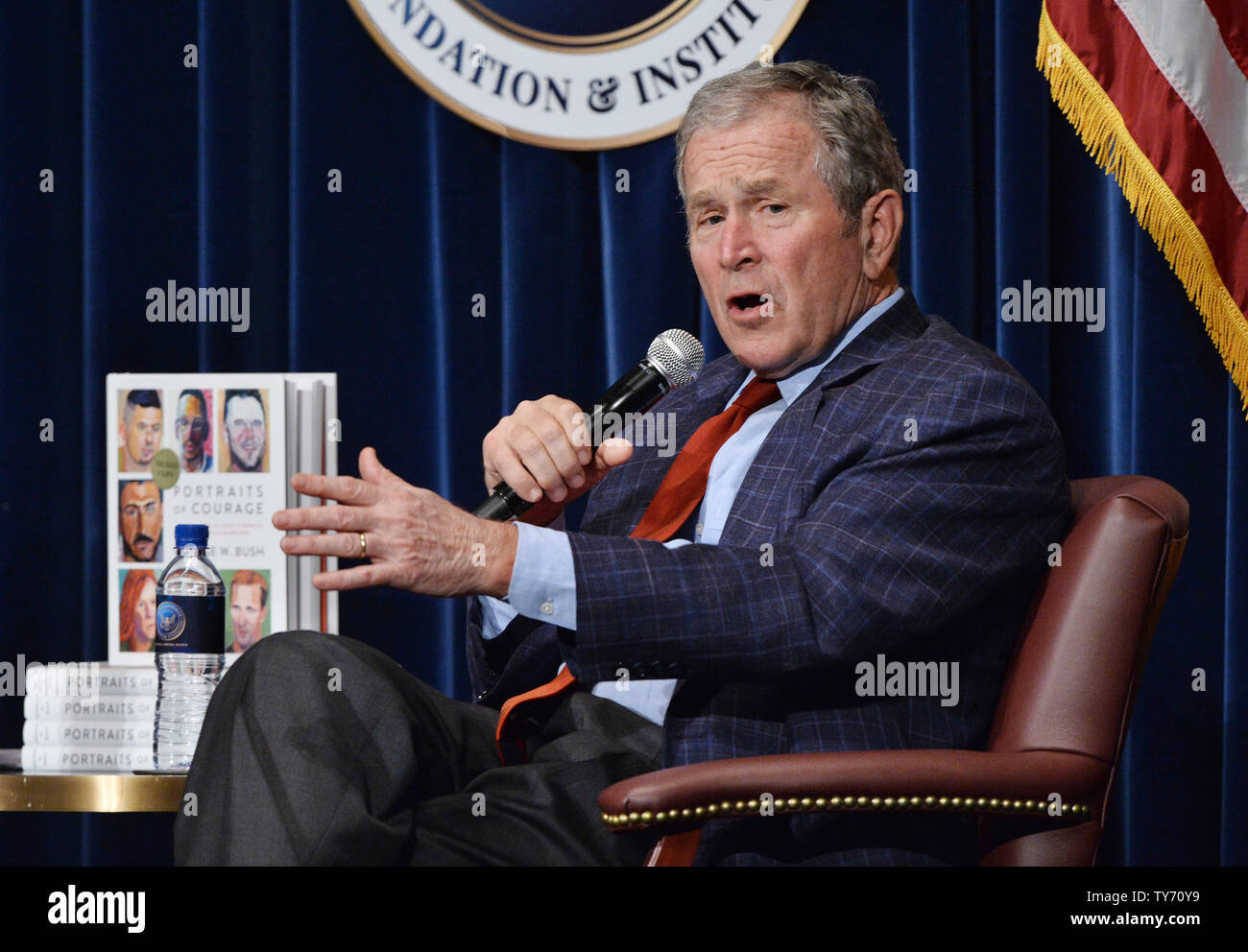 Former president George W. Bush discusses his new book, "Portraits of ...