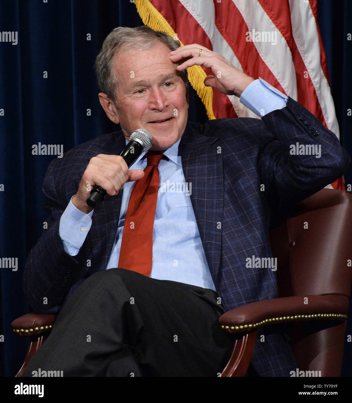 Former president George W. Bush discusses his new book, "Portraits of ...