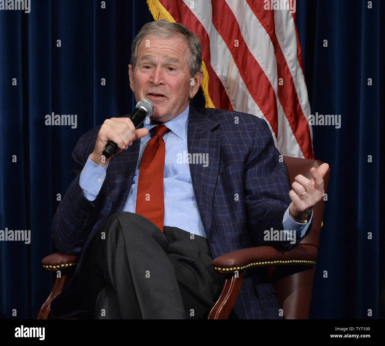 Former president George W. Bush discusses his new book, "Portraits of ...