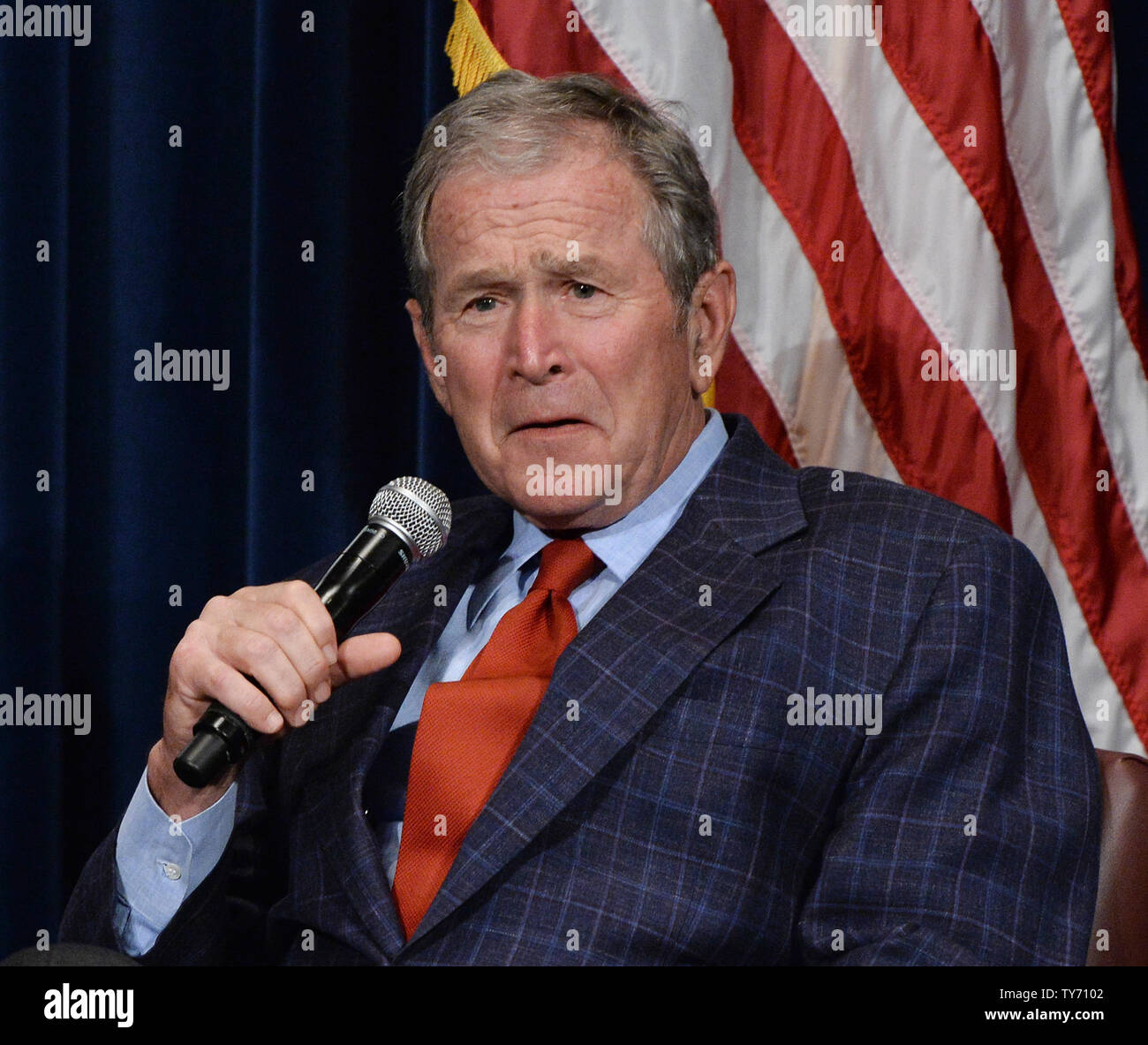 Former president George W. Bush discusses his new book, "Portraits of ...