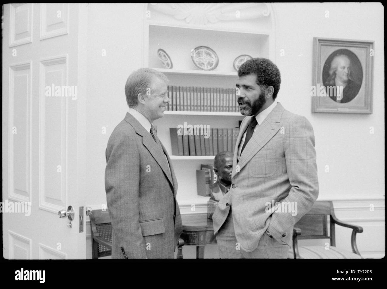 Cbs reporter ed bradley hi-res stock photography and images - Alamy