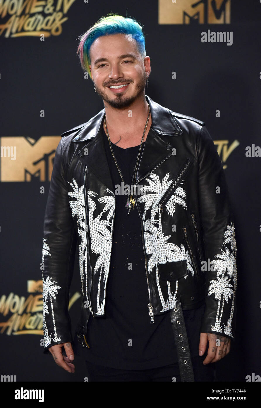 Singer J Balvin appears backstage during the MTV Movie & TV Awards at ...