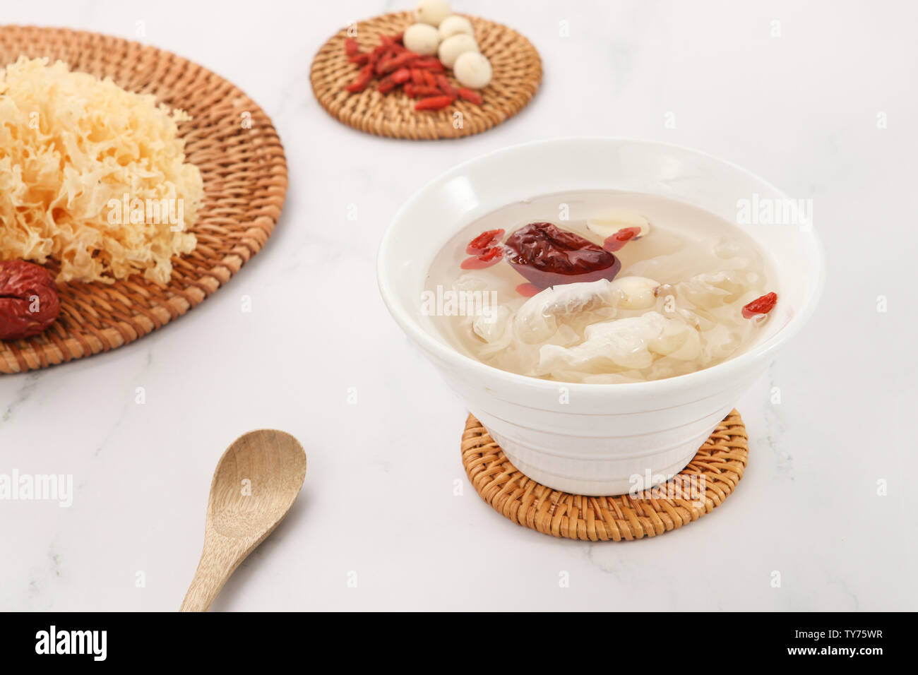 Silver ear soup hi-res stock photography and images - Alamy