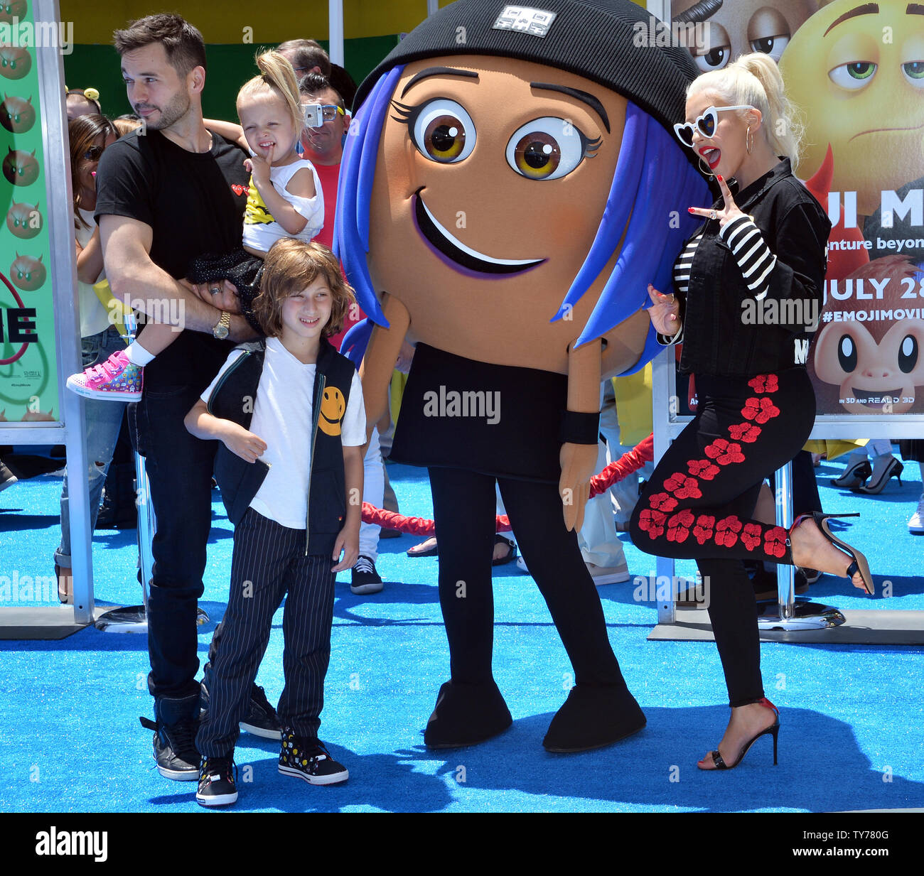 Cast member Christina Aguilera, the voice of Akiko Glitter in the ...