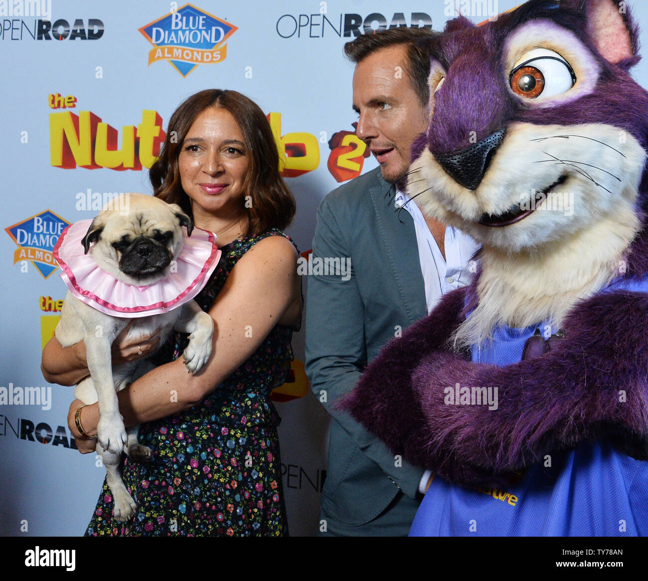 Cast members Maya Rudolph (L) and Will Arnett, the voices of Heather ...