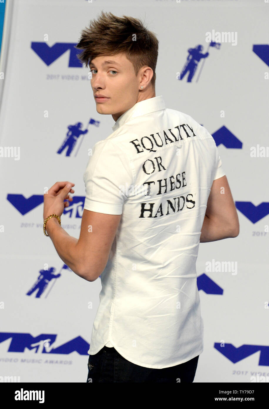 Matt rife hi-res stock photography and images - Alamy